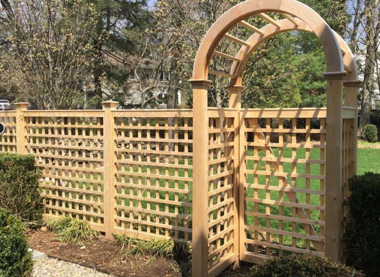 English Lattice Fences