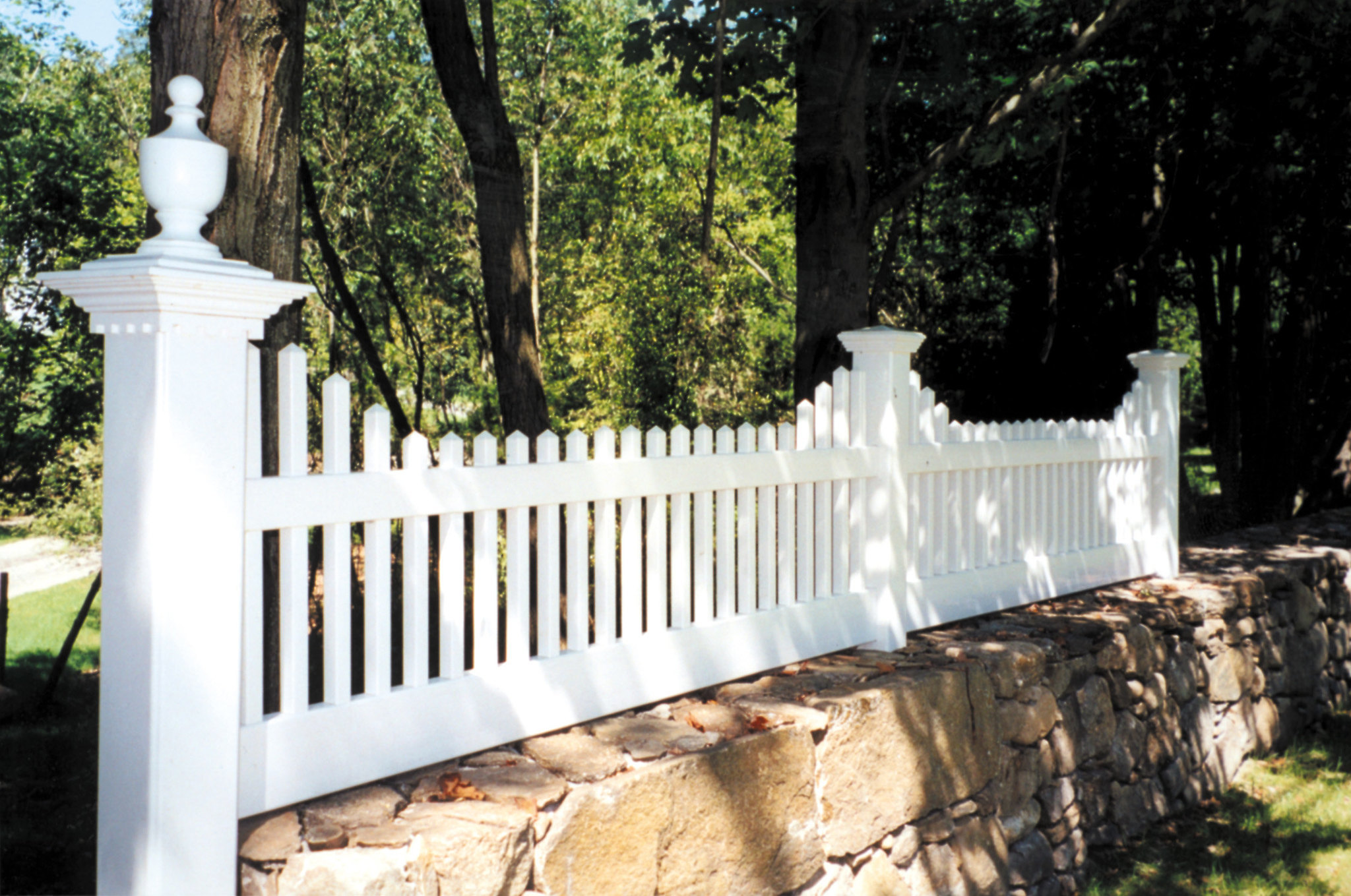 Get Your Bunker Hill Fence by Atlas Outdoor Today